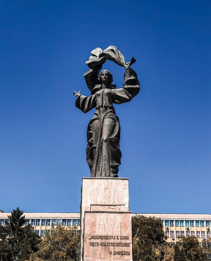 Statuia Independenței – prima reprezentare a neatârnării României ...